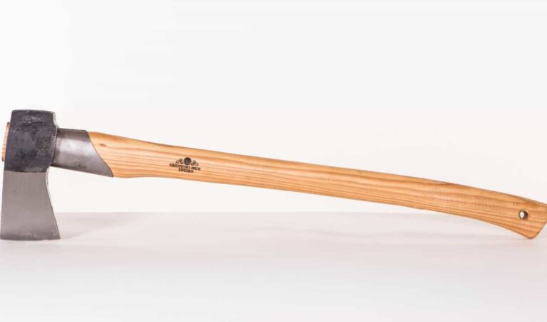 24 Types of Axes: Cutting-Edge Axe Head Designs + Photos - Awesome Axes