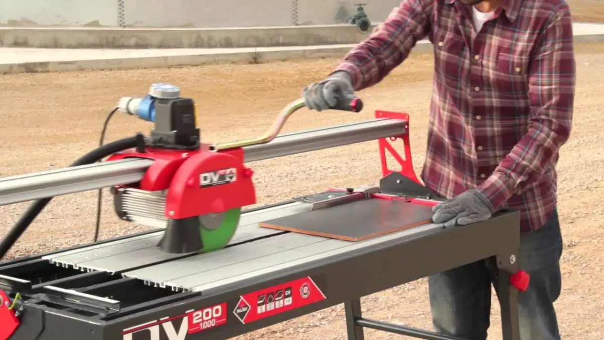 Selecting the Right Type of Tile Saw For Your Project - Awesome Axes