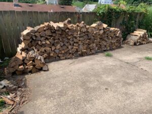 Firewood Stack Size Chart + Calculator - Awesome Axes